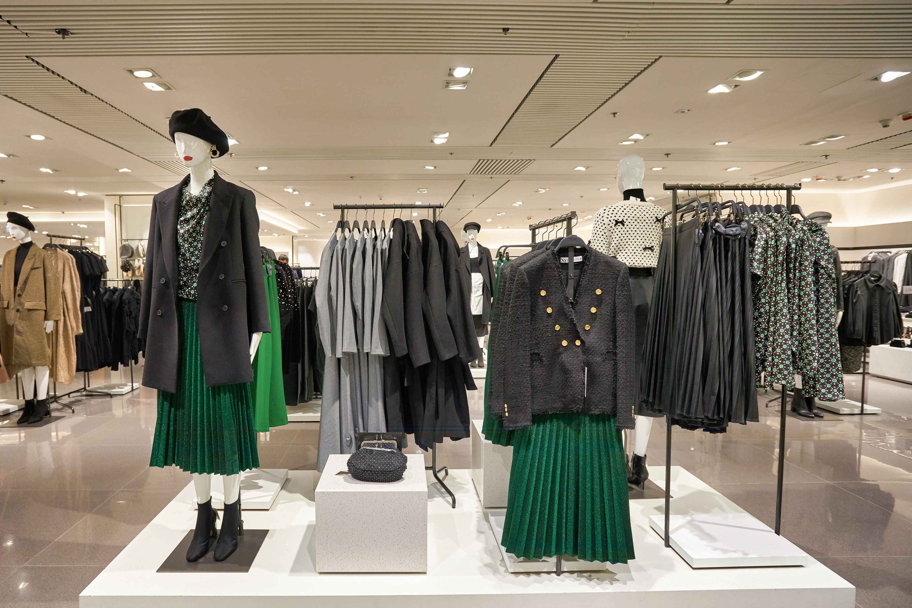 Is Zara sustainable? An overview of the fast fashion giant | Weavabel