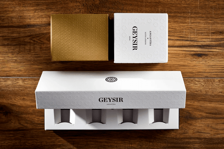 9 Innovative Flat Box Packaging Examples | Weavabel